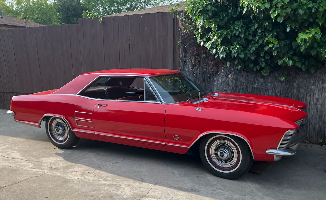 1964 Buick Riviera - Deckhand Camera Rentals